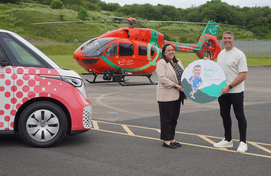 Wales rugby legend takes on 100-mile challenge for great cause | THE ...