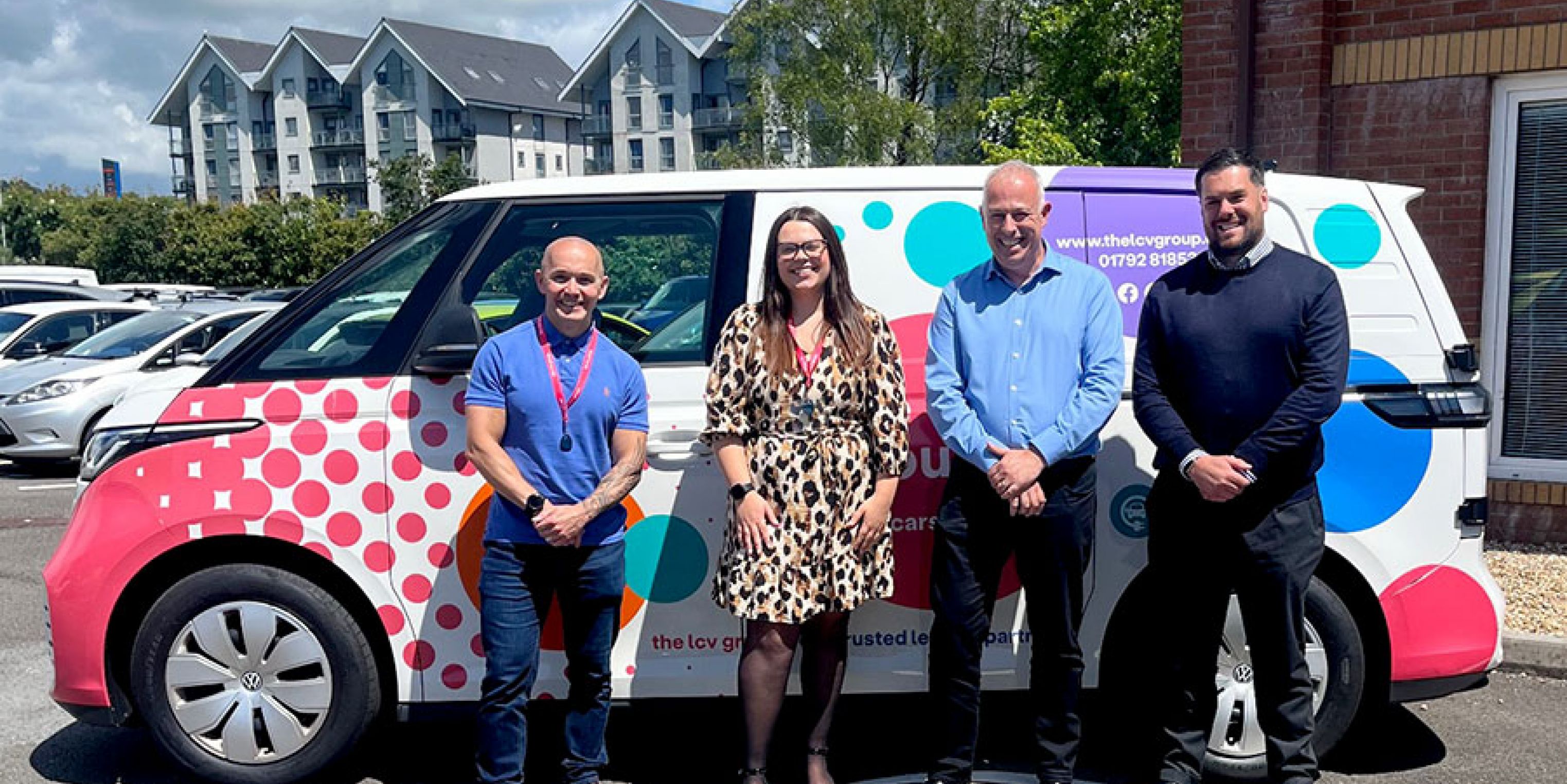 Fleet experts celebrate major maintenance milestone together | THE LCV GROUP