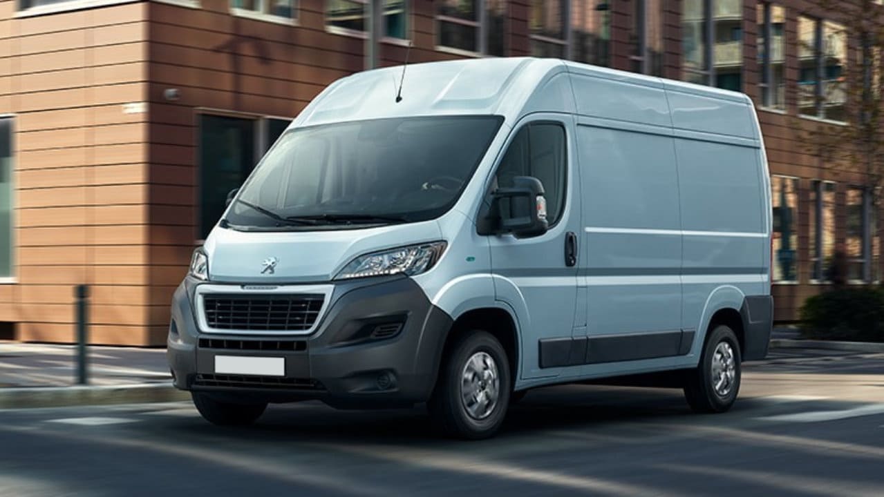 PEUGEOT BOXER 335 L3 DIESEL 2.2 BlueHDi H2 Professional Premium+ Van ...